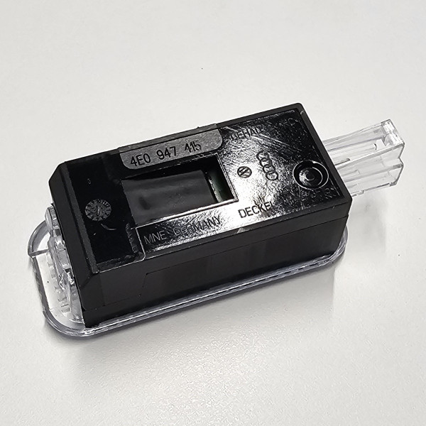 Original Audi Leuchte Innenleuchte Lampe 4E0947415 | ahw-shop - VW AUDI ...